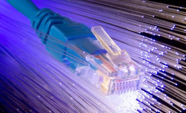 Introduction to Fiber Optic Splitters: A Comprehensive Guide